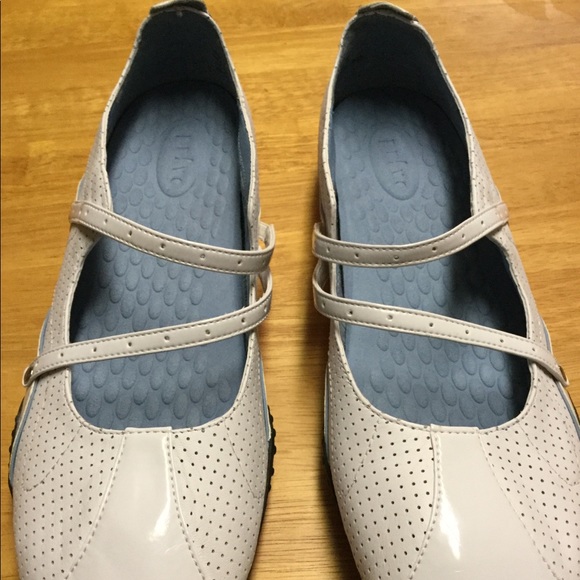 Privo | Shoes | Nwot Prvo 2 Strap White Maryjane Flats | Poshmark